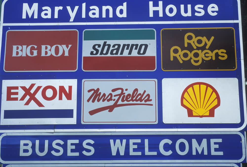 How to Use Informational Road Signs to Plan Smart Stops
